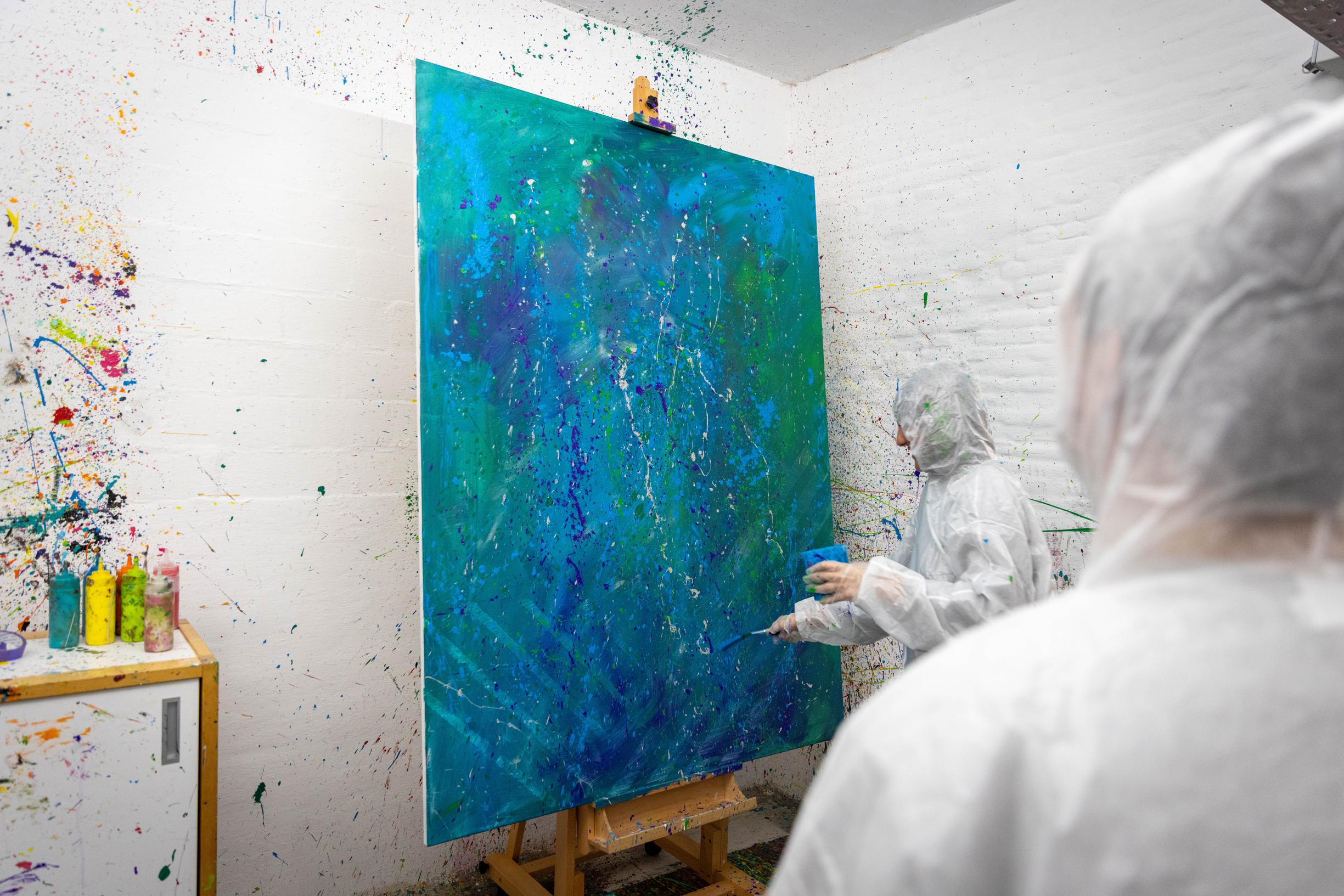 Antwerp Splatter Studio uniek in België: “In onze kelder mag je met ...