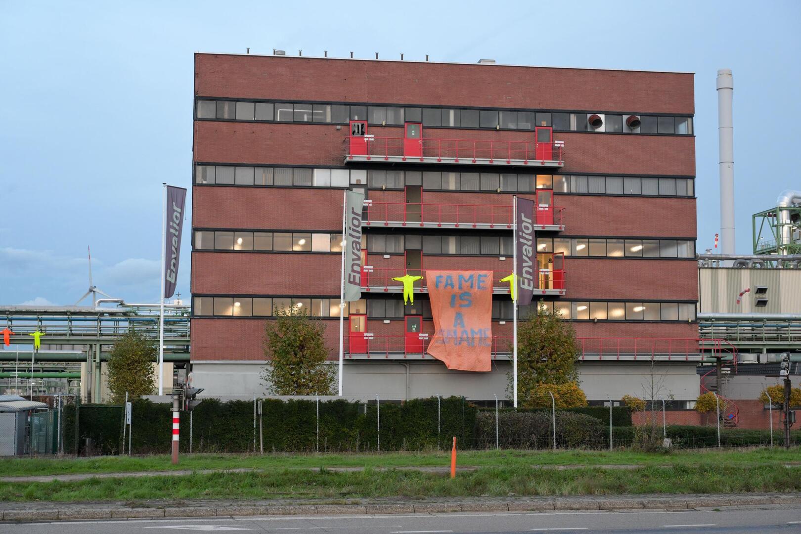 Onrust bij chemiebedrijf Envalior in Antwerpse haven: “Directie ...