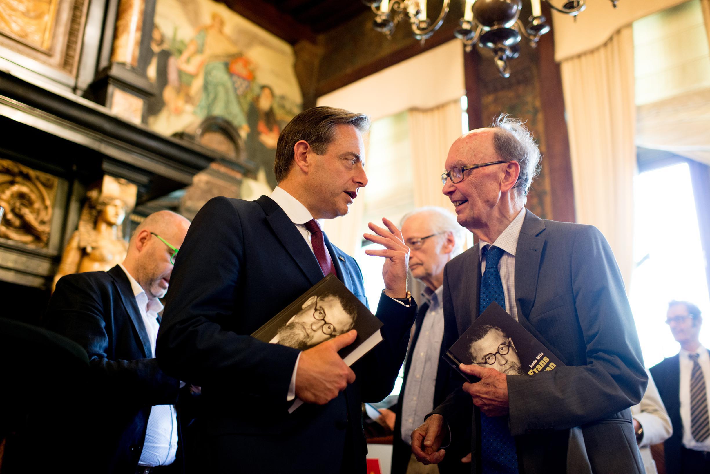 PORTRET. Lode Wils overleden: de Antwerpse historicus die tal van ...