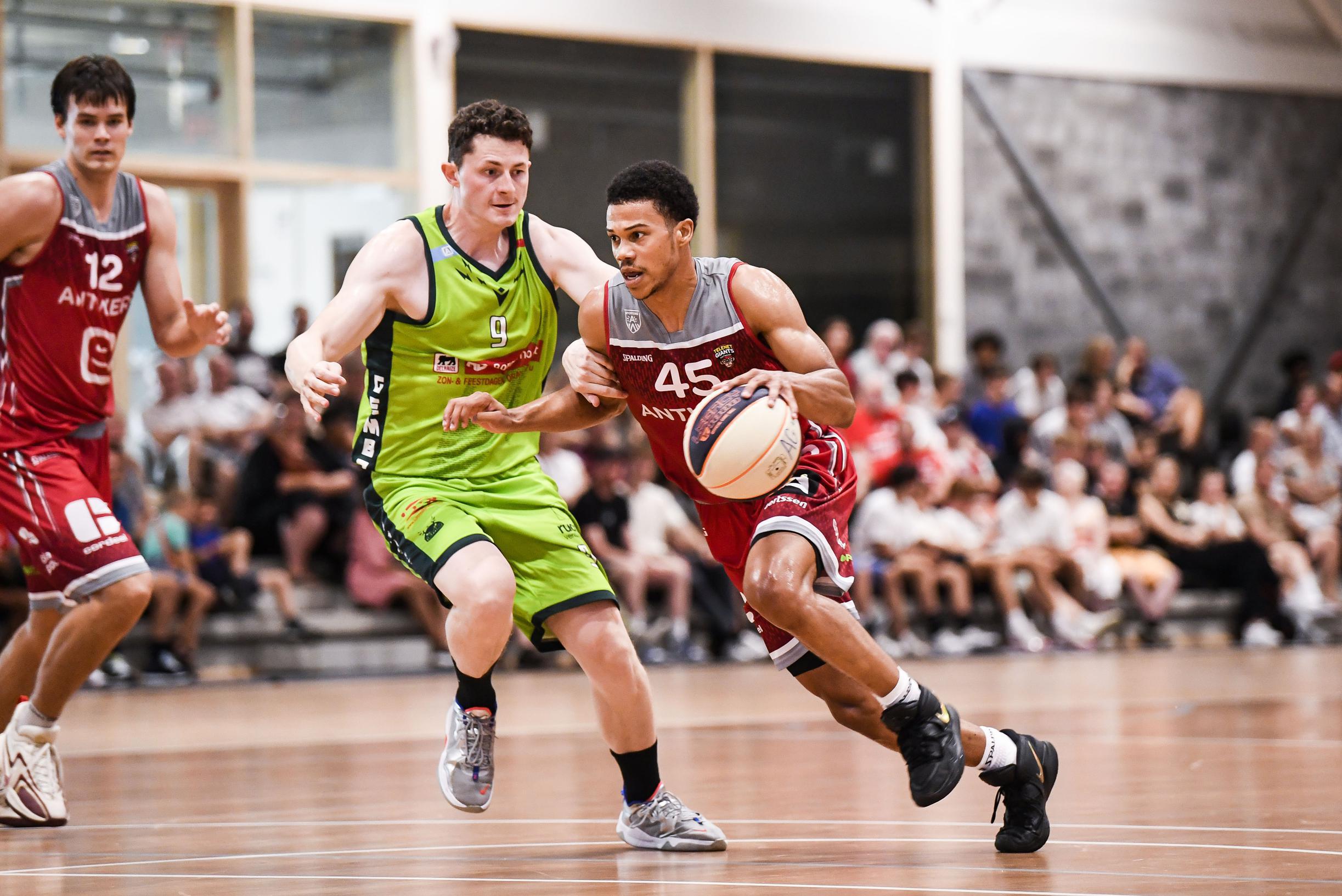 Telenet Giants Antwerp oefent in Frankrijk, Kangoeroes Mechelen in Nederland | GVA