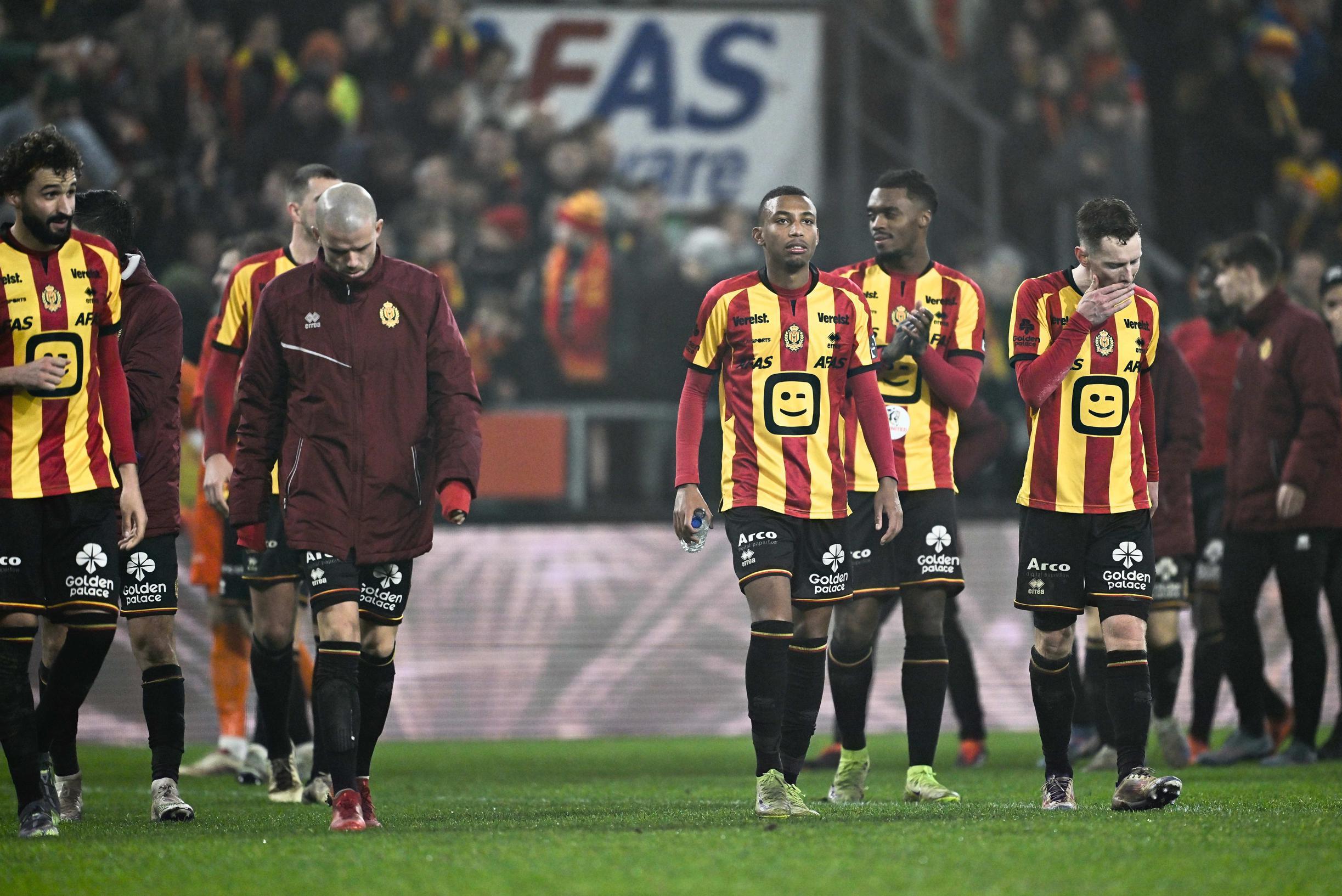 REACTIES. KV Mechelen eindigt het jaar zonder goals: “Dat de bal er ...