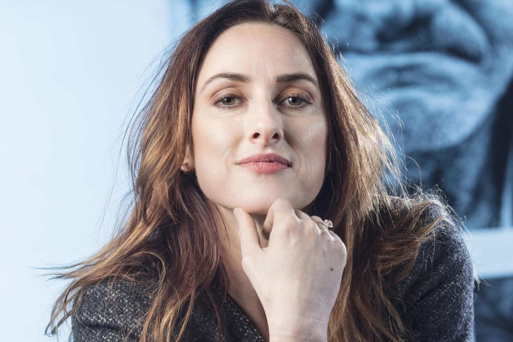 Ruth Becquart zet nieuwe stap als filmscenariste: actrice schrijft mee ...