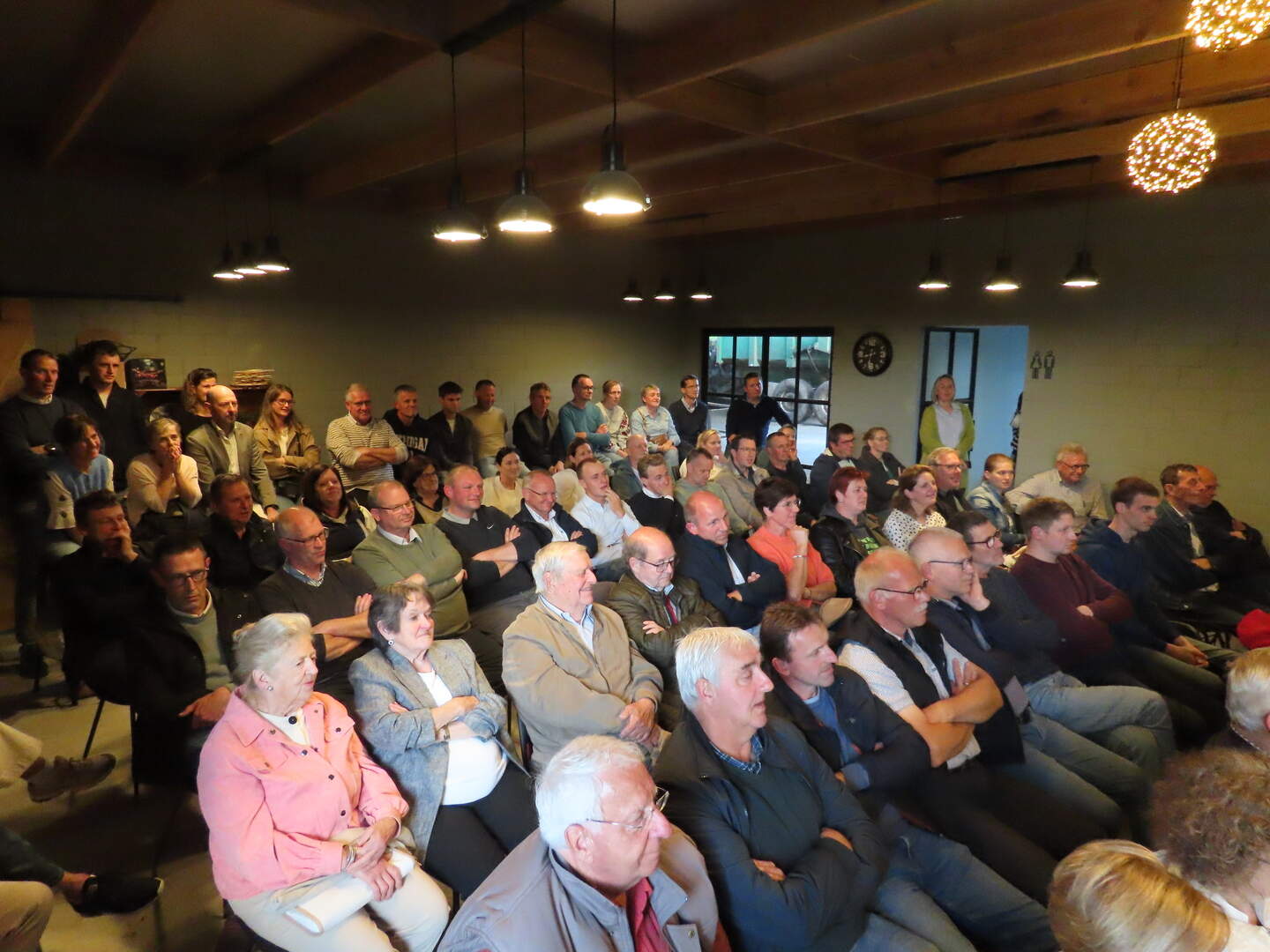 Minister Jo Brouns (CD&V) over vergunningenbeleid: “We zitten met veel ...