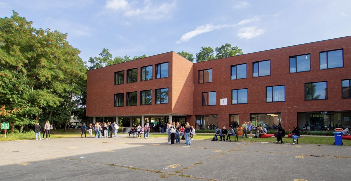 Atheneum Lier schaft klastitularis af: leerlingen krijgen persoonlijke ...