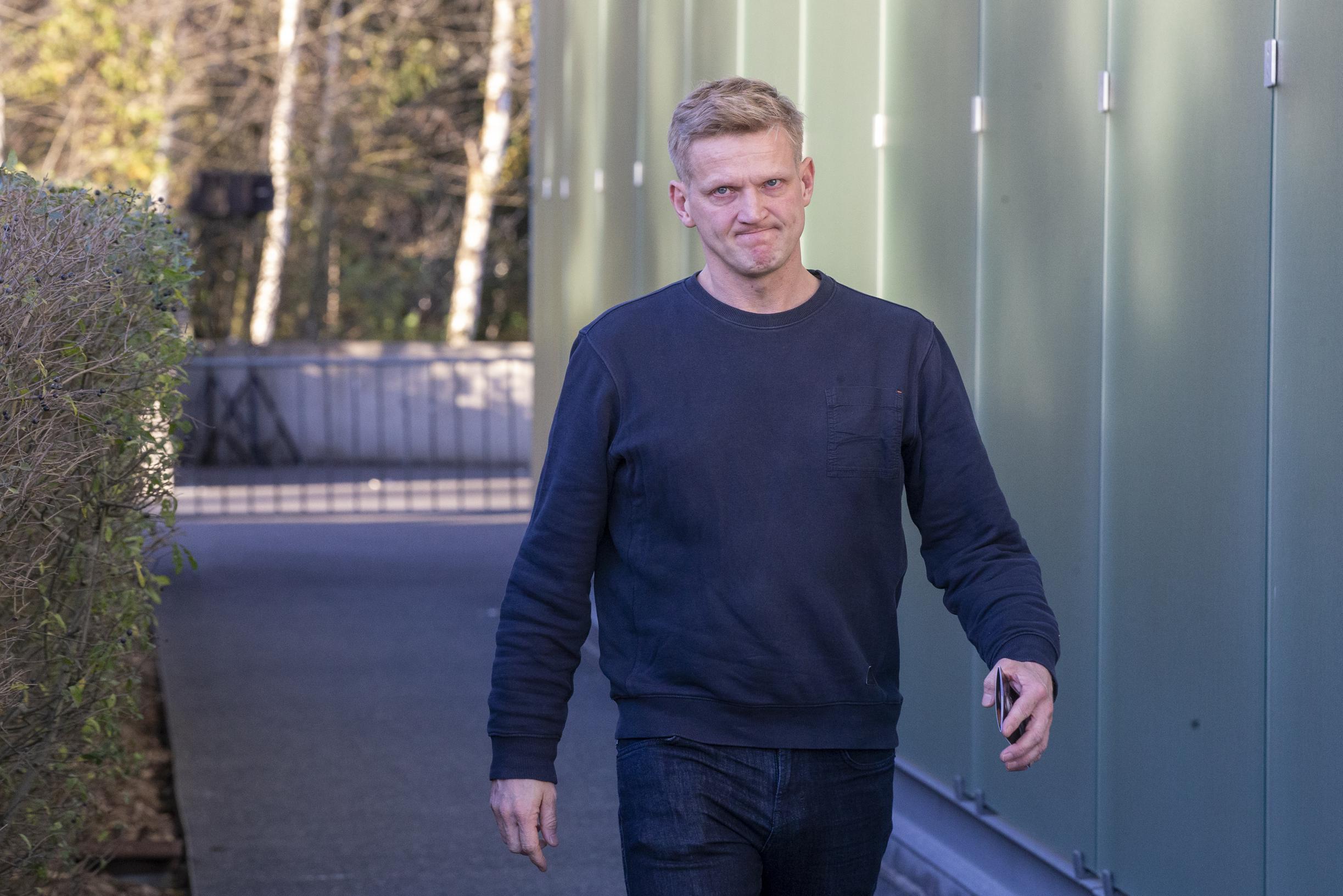 Sven Pichal vrijgelaten, maar hij moet wel 14 voorwaarden naleven: “Hij ...