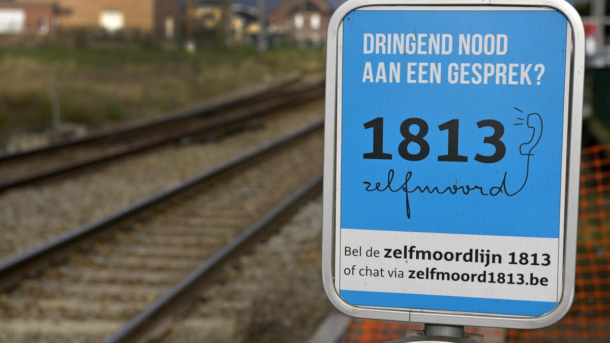 Hoogst aantal oproepen ooit bij Zelfmoordlijn 1813: “Nood aan gesprek ...