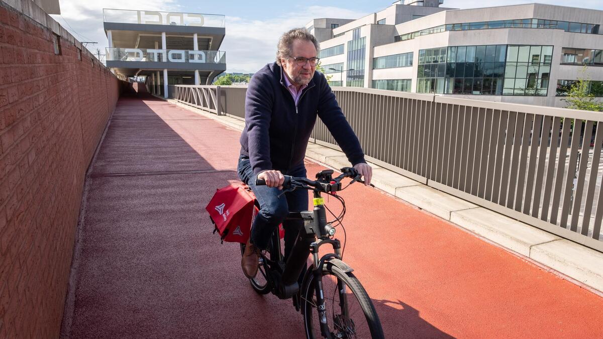 “Dan hebben we tenminste iemand die weet waar de klepel hangt”: Koen ...
