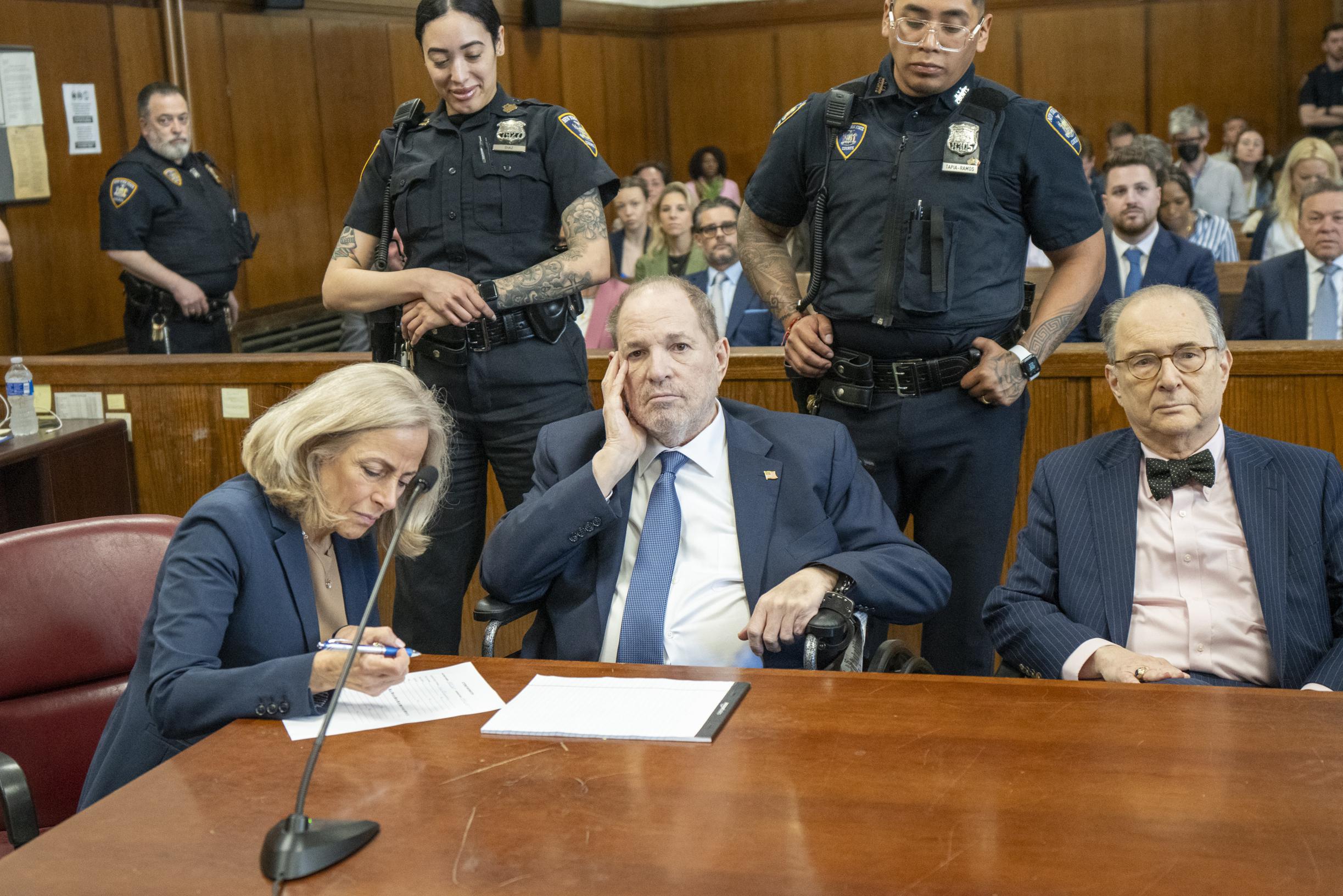 Harvey Weinstein voor New Yorkse rechtbank verschenen na terugdraaien ...