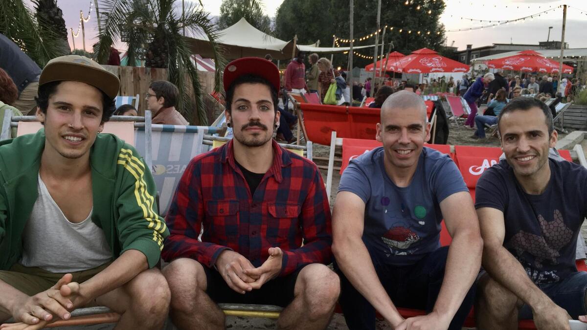 Mechelse circusbroers schenken op MAD Festival eigen bier in eigen tent ...