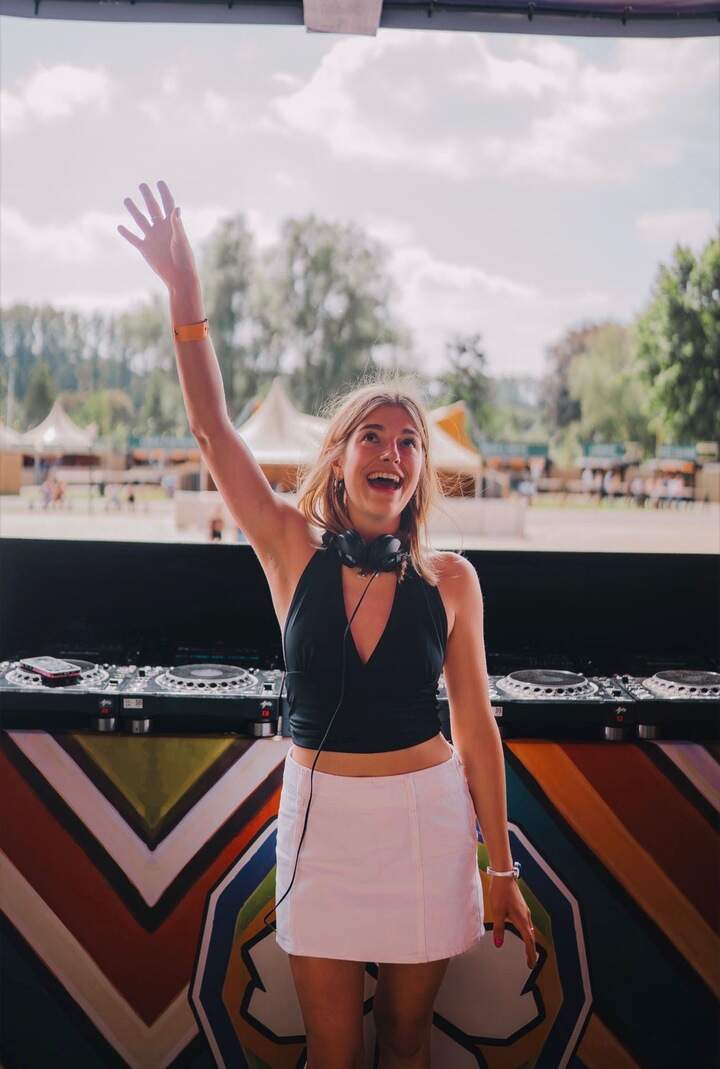 Turnhoutse Nore zit in de finale van ‘Start to dj’ op MNM: “Hit van ...