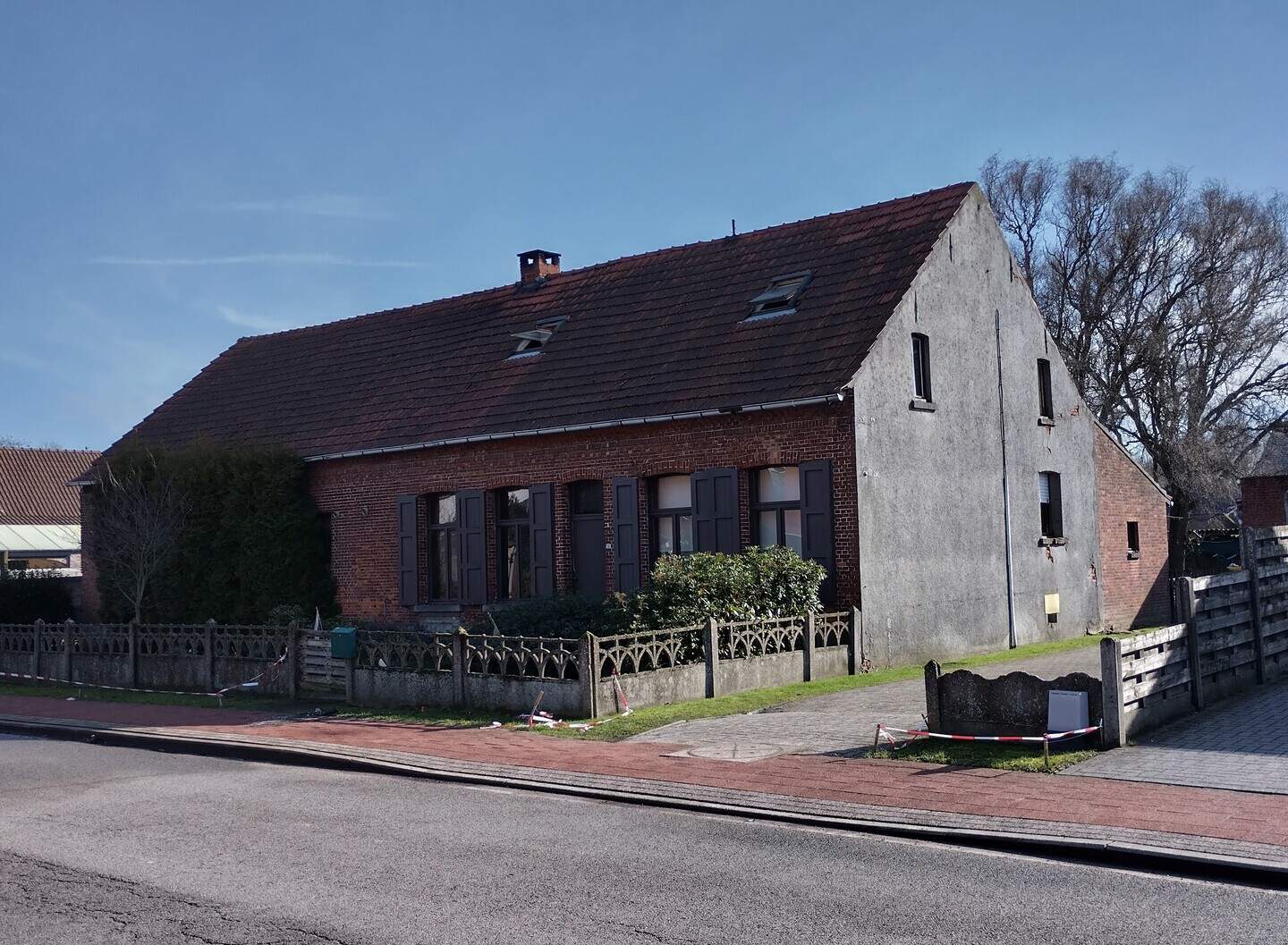 Hond, kat en papegaai komen om bij woningbrand in Beerse | GVA