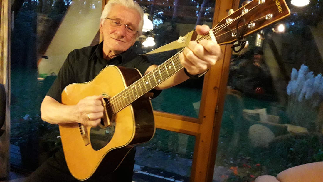 Tribute band NOT Johnny Cash viert tiende verjaardag met ...