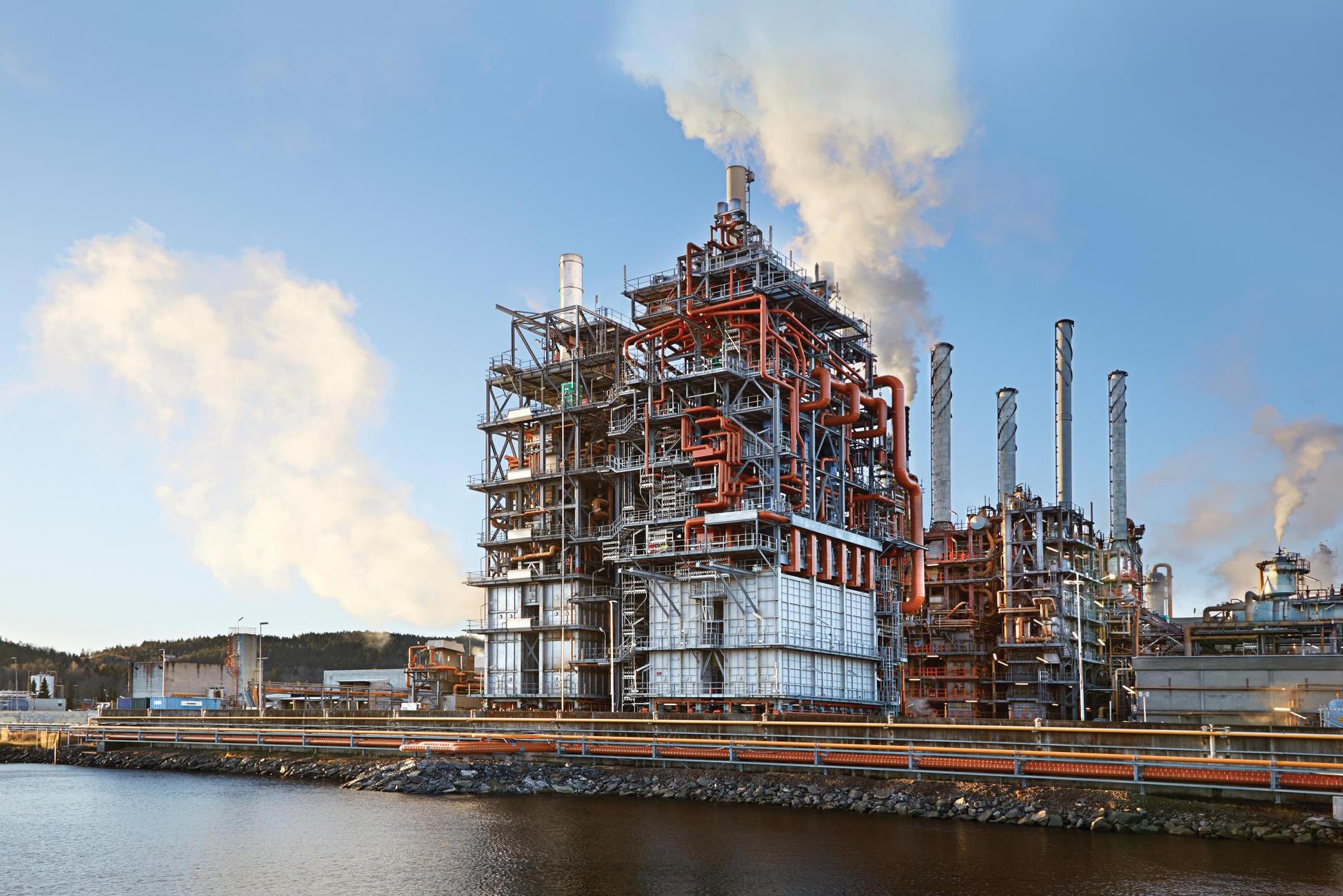 Miljardenfabriek van Ineos viert eerste verjaardag in mineur | GVA