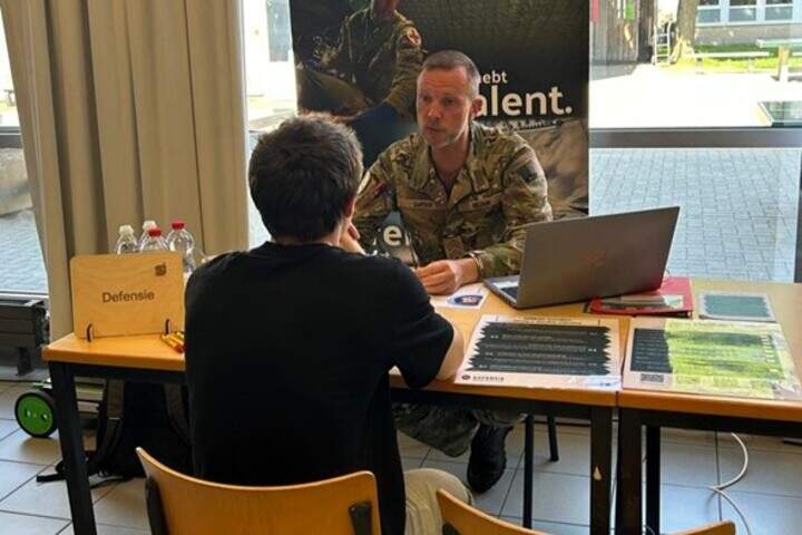 Jobbeurs met liefst 26 bedrijven toont aan: leerlingen Sint-Jozef erg ...