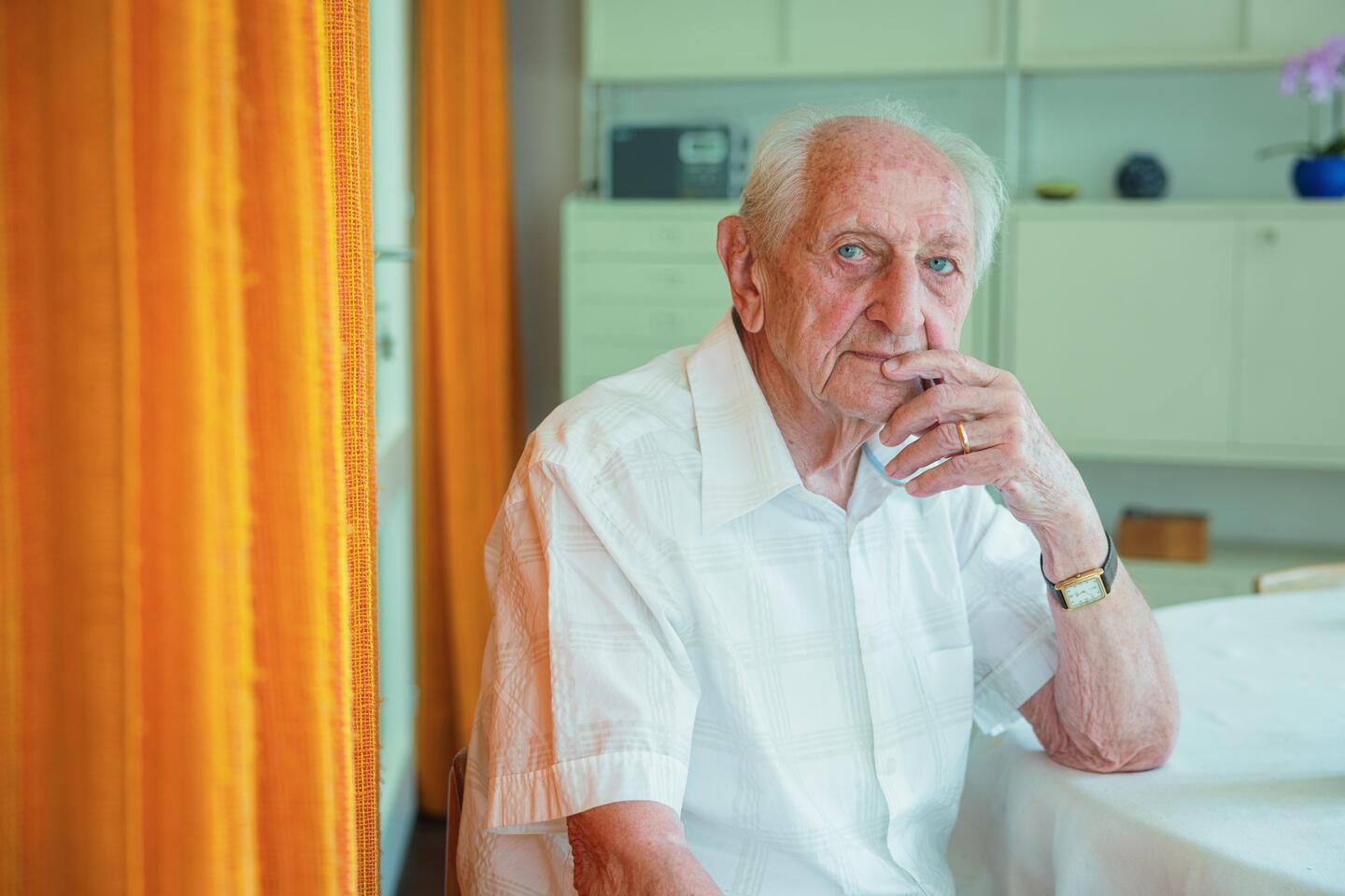 Ray Verhaeghe (Albert uit ‘Familie') viert bijna 100ste verjaardag: “Ik ...