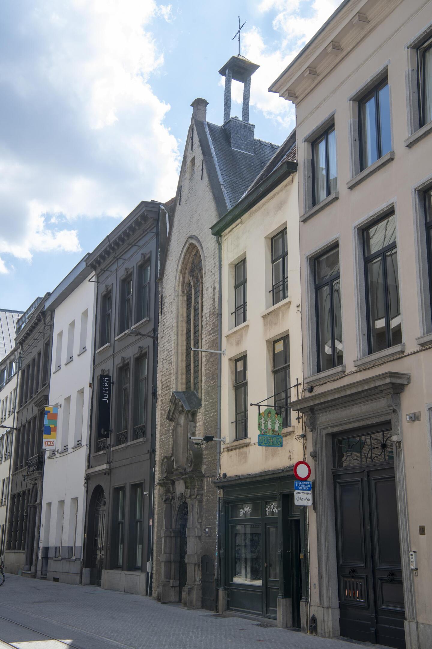Sint-Anna, de mogelijke moeder van Maria, kreeg twee kapellen in ...