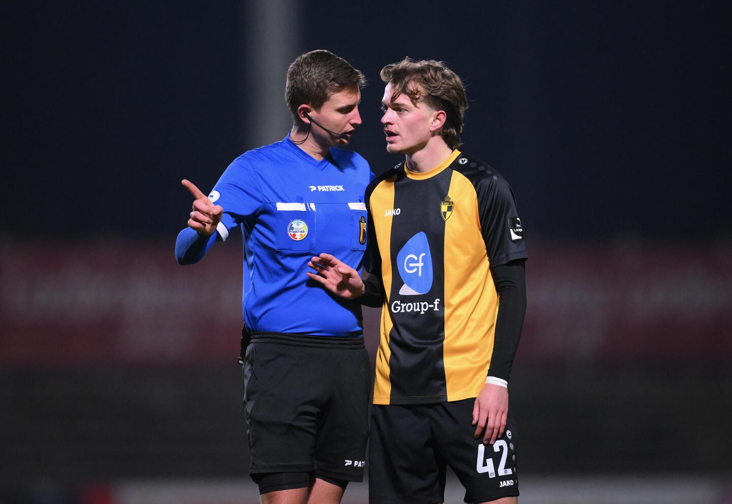 ONS OORDEEL. Doelman Peersman en zijn defensie doen hun ding, twee ...