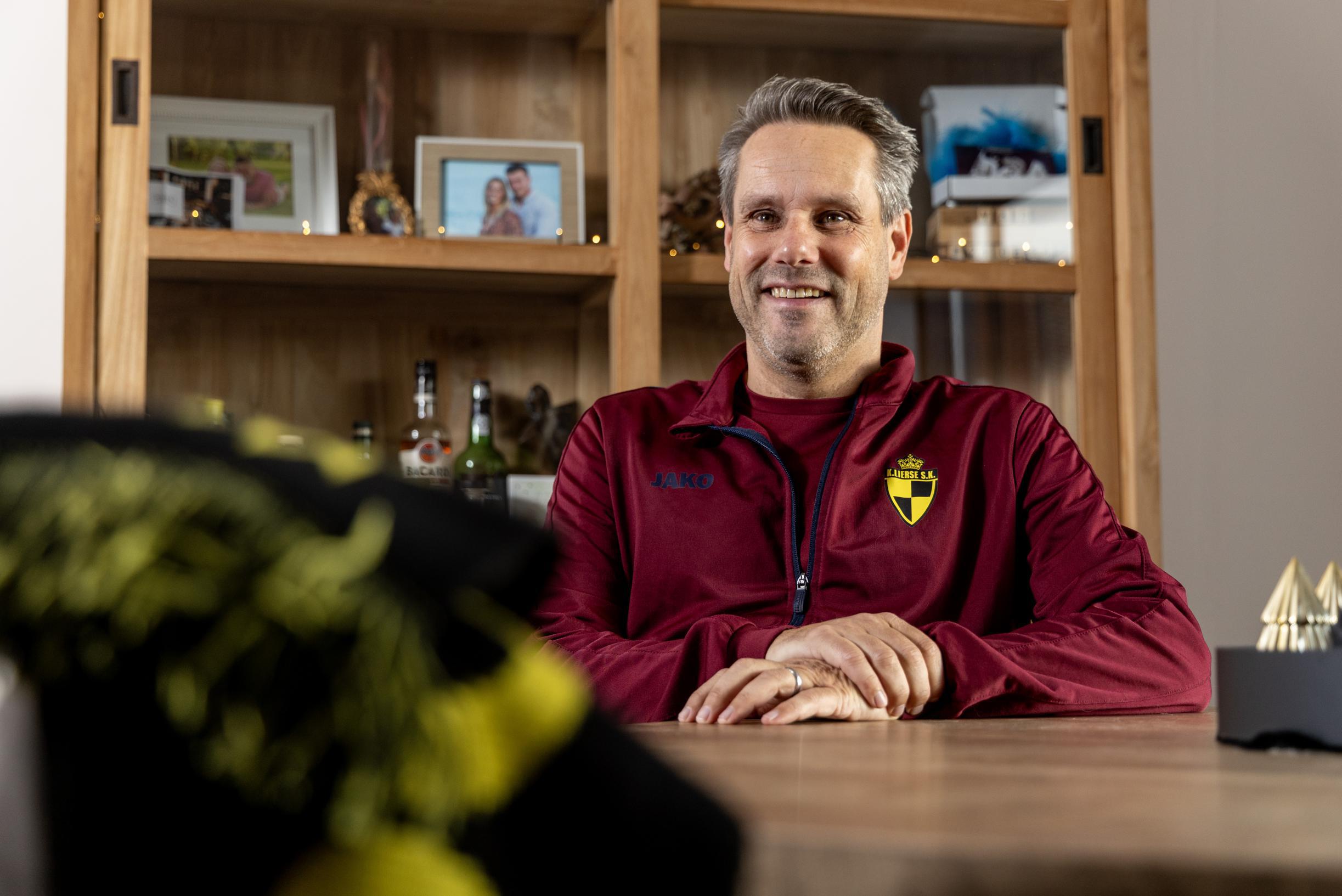 Dirk Huysmans wordt assistent van Sven Vandenbroeck bij Lierse | GVA