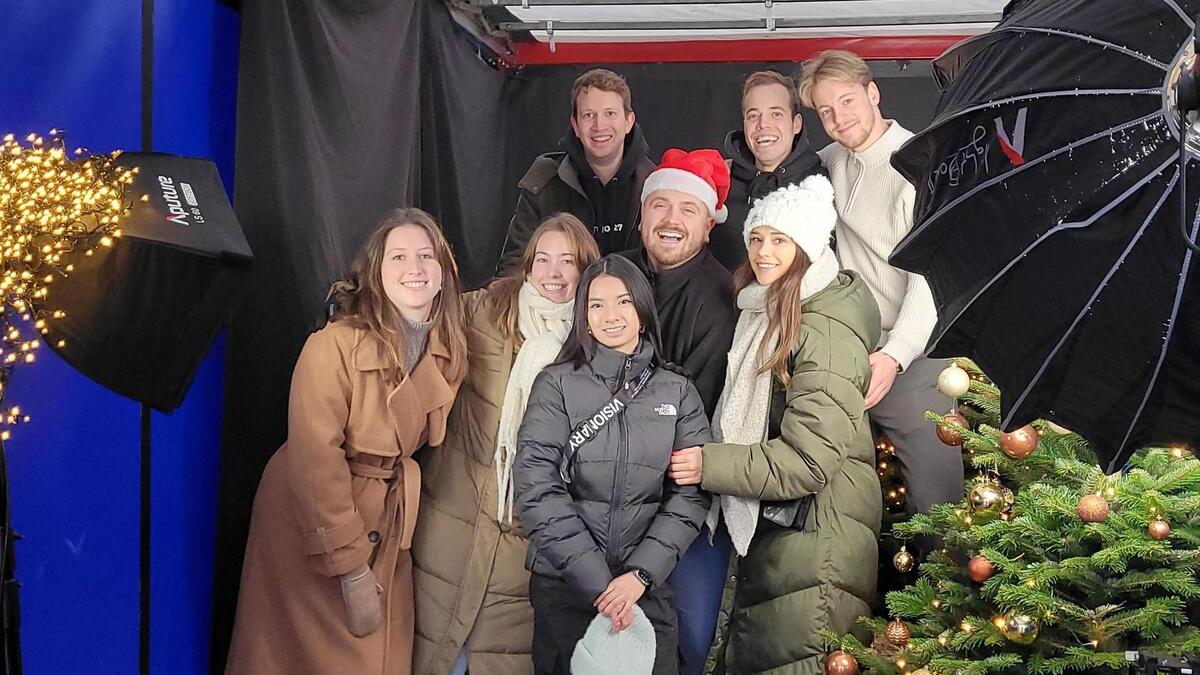 Studio 27 en Coöperatie Hoogstraten vlammen met mobiele kerststudio ...