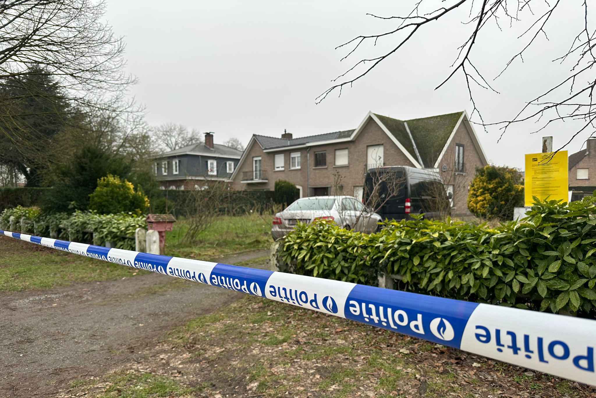 Man (55) overleden nadat hij in eigen woning werd neergestoken: “Er ...