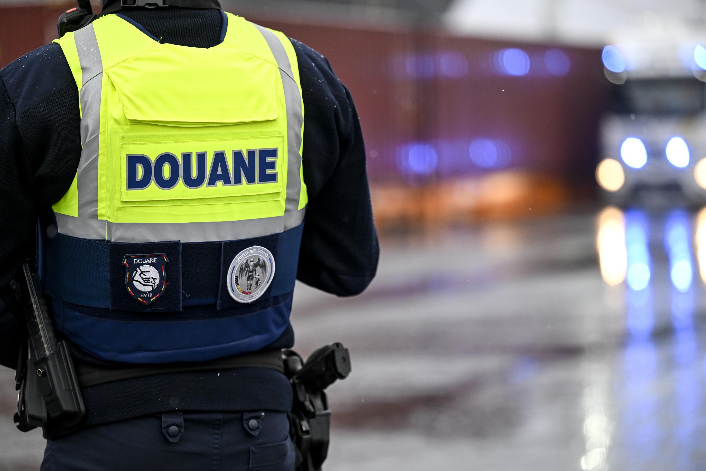 Douane onderschept lading cocaïne op drugsgevoelige kaai waar drie ...