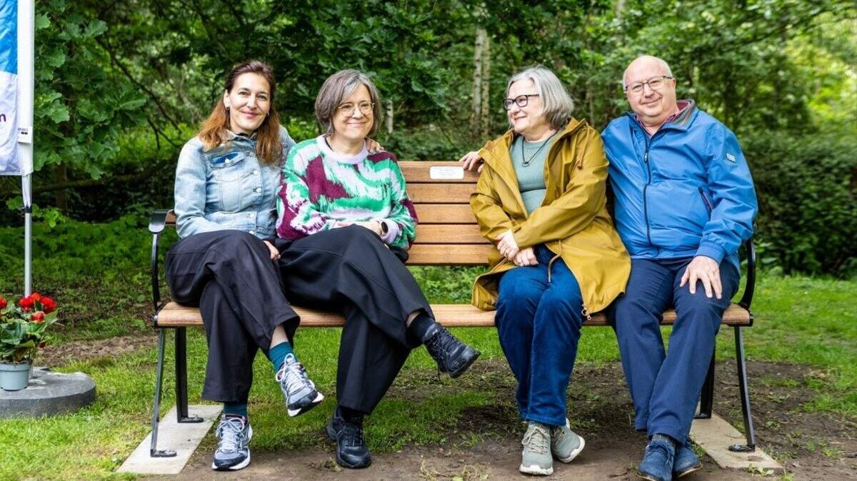 Eerste adoptiebank in Rivierenhof houdt herinnering aan Robert (38 ...