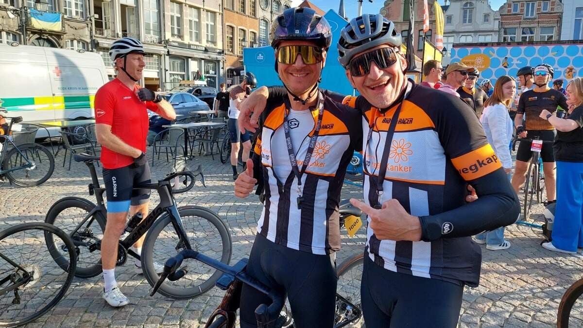 Zanger Koen Buyse (48) reageert op overlijden van goede vriend Ludo ...