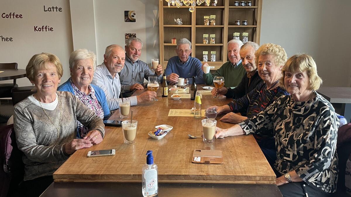 Negen broers en zussen zijn samen 700 jaar oud: “We vieren elke ...