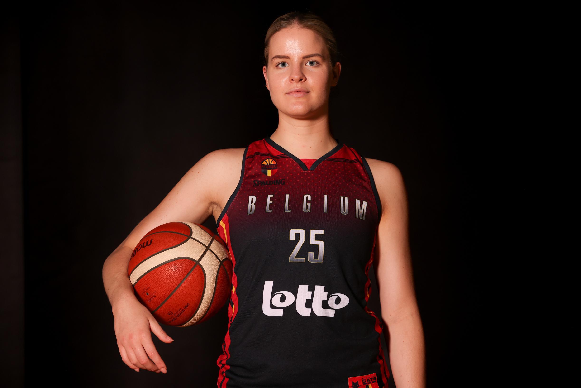 Belgian Cat Becky Massey wisselt van club in Spanje | GVA