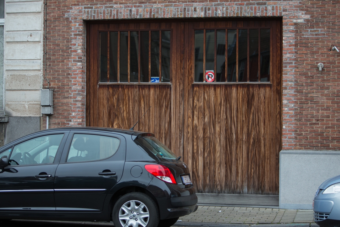 Antwerpen stopt met markering om garagepoorten vrij te houden | GVA