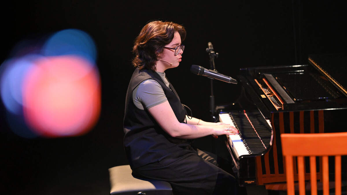 Rosalie Custers brengt cabaretvoorstelling VAAS | GVA
