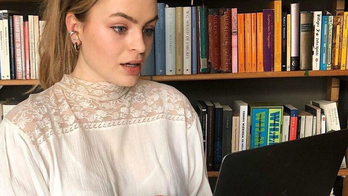 Vriendin van youtuber Acid geeft jongeren studieadvies: “Ik had dit ...