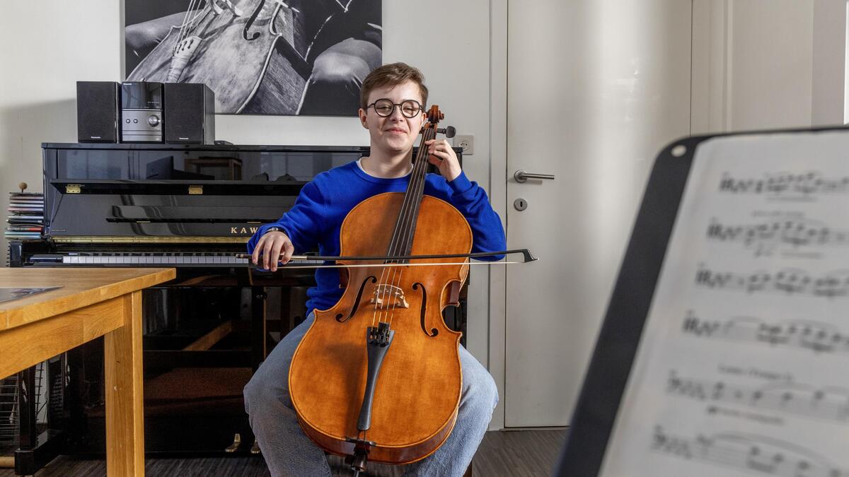 Uitzonderlijk cellotalent Hendrik De Ryck (14) is klaar voor eerste ...